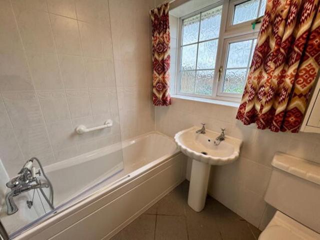 2 bedroom terraced house for sale in Wetherby. The Chase, LS22