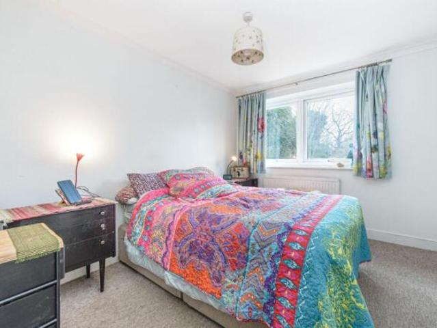 2 bedroom terraced house for sale in Westcroft Close, Cricklewood, London, NW2