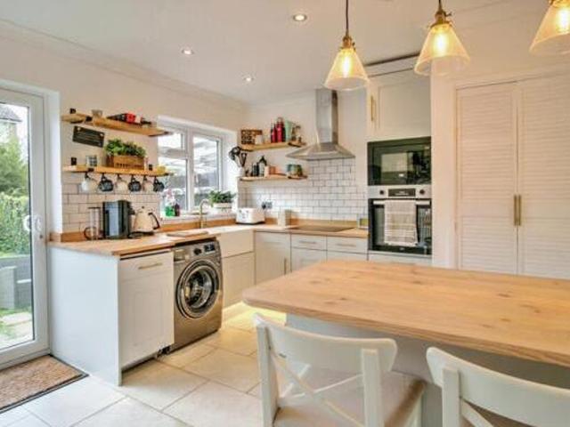 2 Bedroom Terraced House For Sale In Westerham
