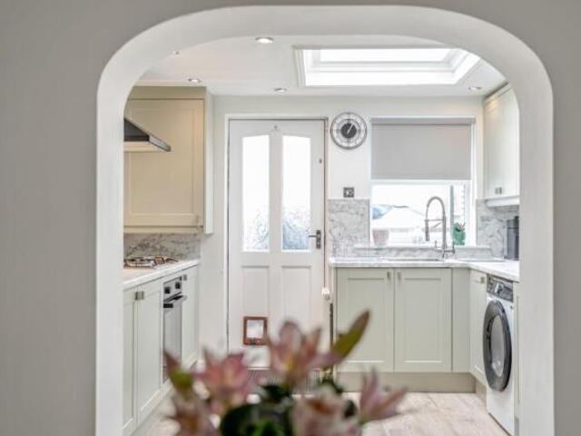 2 bedroom terraced house for sale in Wharfedale Place, Harrogate, HG2
