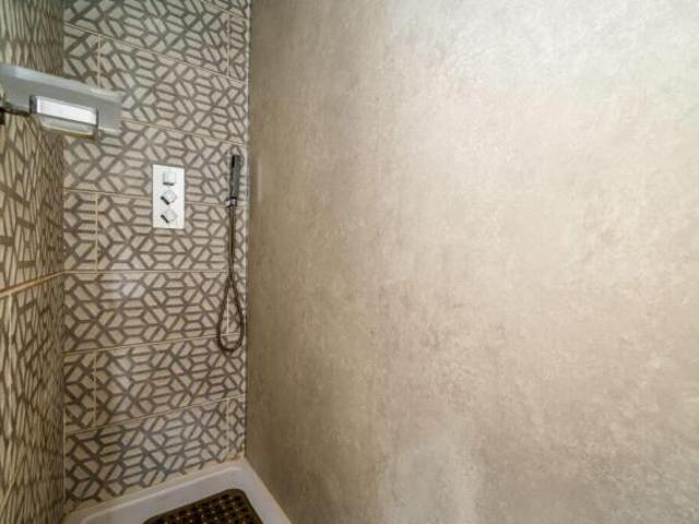 2 bedroom terraced house for sale in Whitehall Grove, Drighlington, BD11