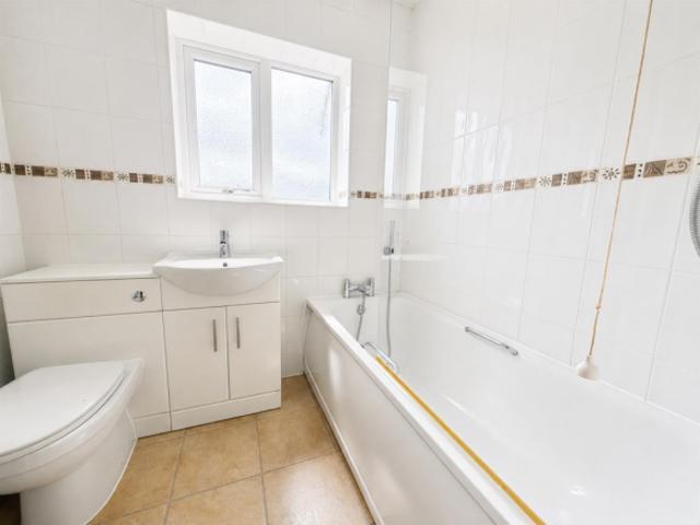 2 bedroom terraced house for sale in Whittington Road, Hutton, Brentwood, CM13