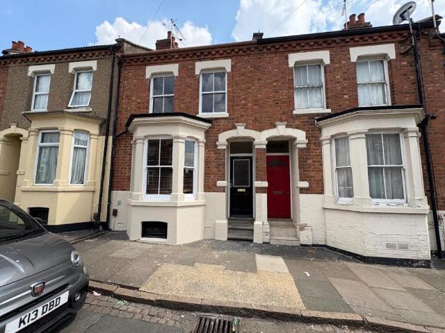 2 bedroom terraced house for sale in Whitworth Road, Abington, Northampton NN1