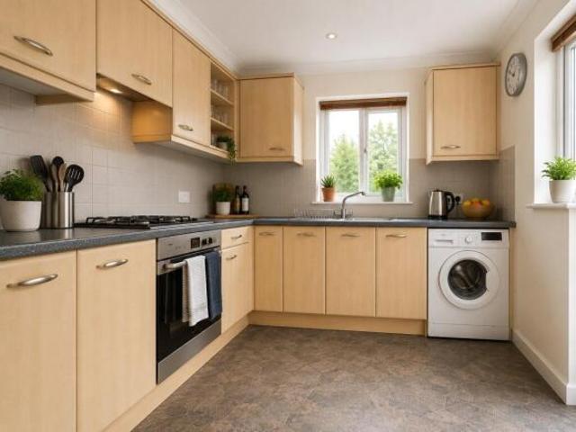 2 bedroom terraced house for sale in Willow Tree Glade, Calcot, Reading, RG31