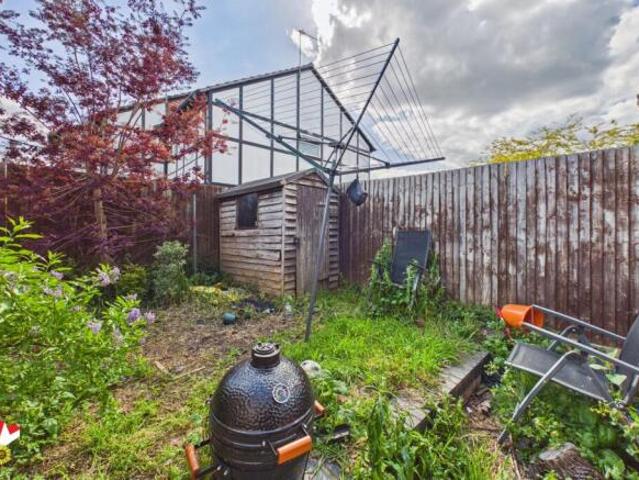 2 bedroom terraced house for sale in Willowbrook Drive, Cheltenham, GL51