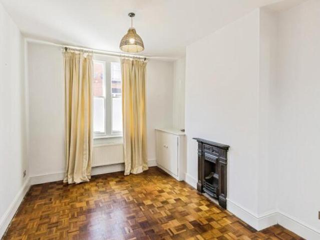 2 bedroom terraced house for sale in William Street, Chester, CH2