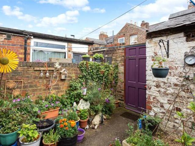 2 bedroom terraced house for sale in Willis Street, York, North Yorkshire, YO10