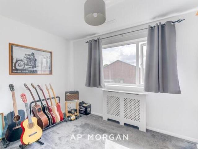 2 bedroom terraced house for sale in Winchcombe Road, Solihull, West Midlands, B92