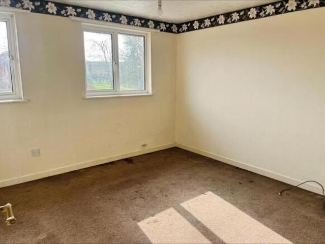 2 bedroom terraced house for sale in Windflower Road, Swindon, SN25