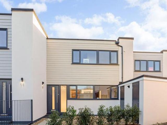 2 Bedroom Terraced House For Sale In Windsor