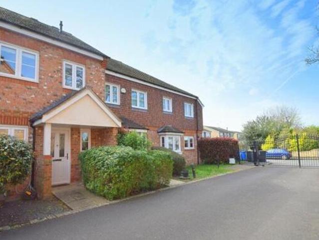 2 Bedroom Terraced House For Sale In Windsor, Berkshire