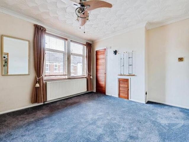 2 bedroom terraced house for sale in Winifred Street, Swindon, SN3