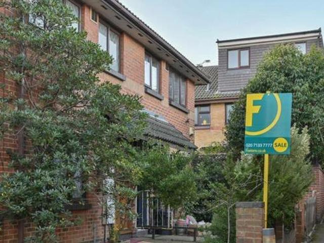 2 Bedroom Terraced House For Sale In Tower Hamlets, London