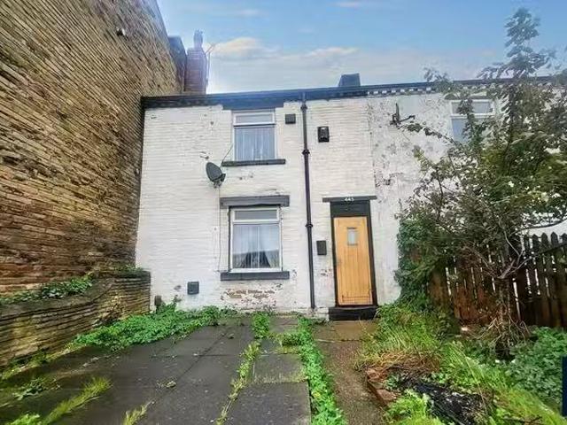 2 bedroom terraced house for sale in Tong Street, Bradford, BD4