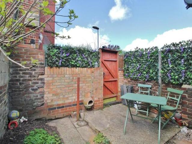 2 bedroom terraced house for sale in Talbot Road, Southsea, PO4