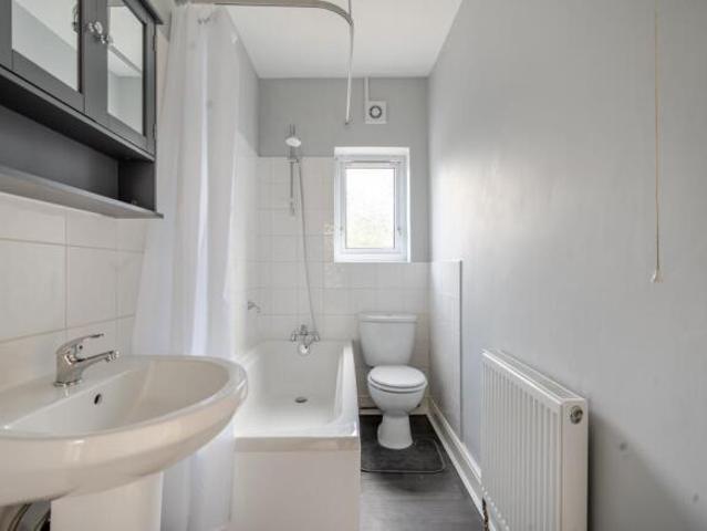 2 bedroom terraced house for sale in Tennyson Steet, Swindon, SN1