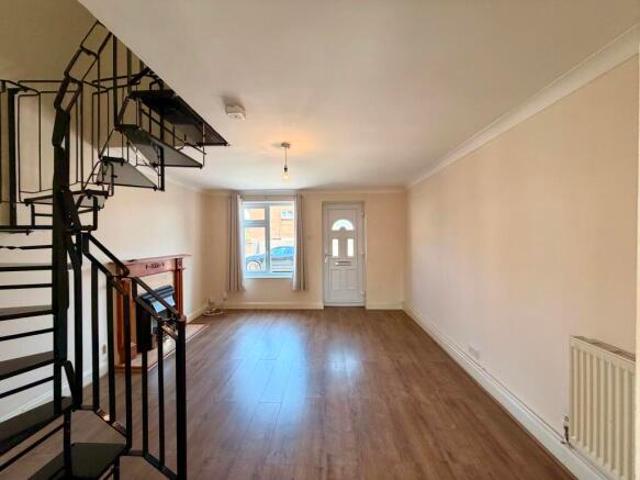 2 bedroom terraced house for sale in Thornford Drive, Swindon, SN5