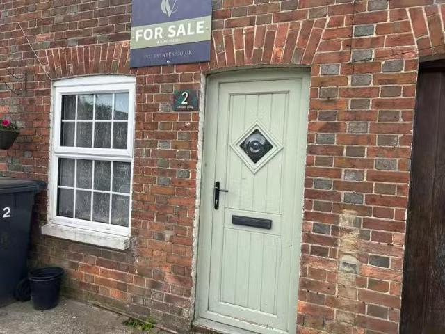 2 bedroom terraced house for sale in Timberyard Cottages, Gard.
