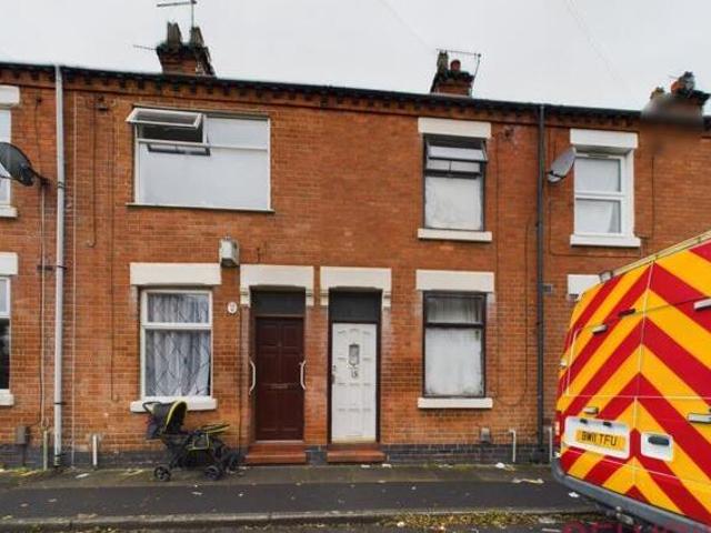 2 Bedroom Terraced House For Sale In Tunstall, Stoke on trent