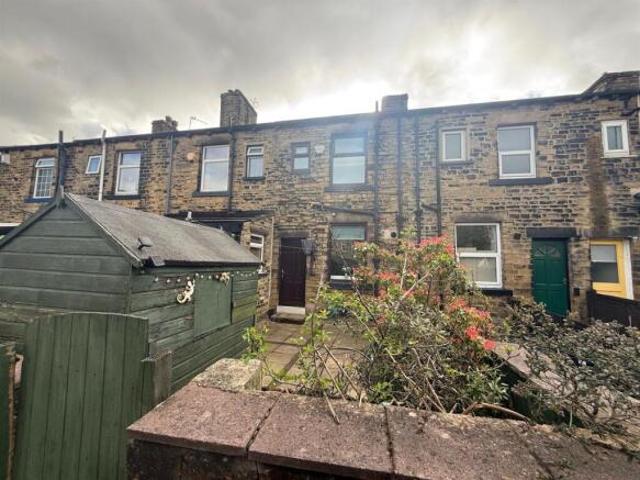 2 bedroom terraced house for sale in Undercliffe Road, Eccleshill, BD2