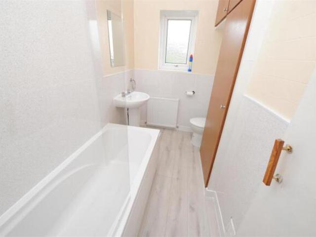 2 bedroom terraced house for sale in Undercliffe Road, Eccleshill, Bradford, BD2