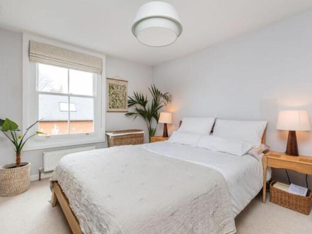2 bedroom terraced house for sale in Upper Brook Street, Winchester, SO23