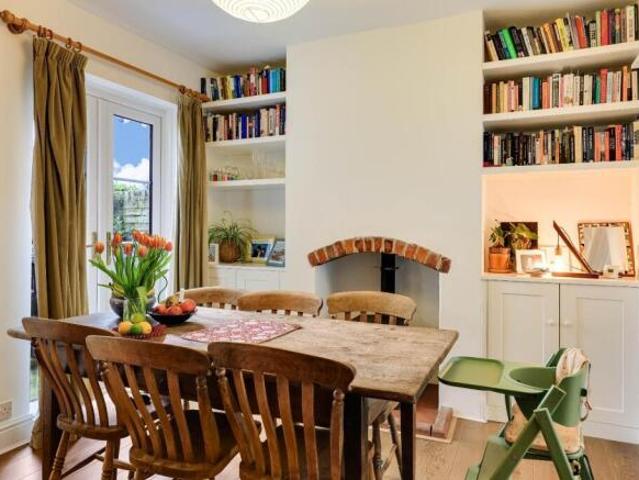 2 bedroom terraced house for sale in Upper Gwydir Street, Cambridge, CB1
