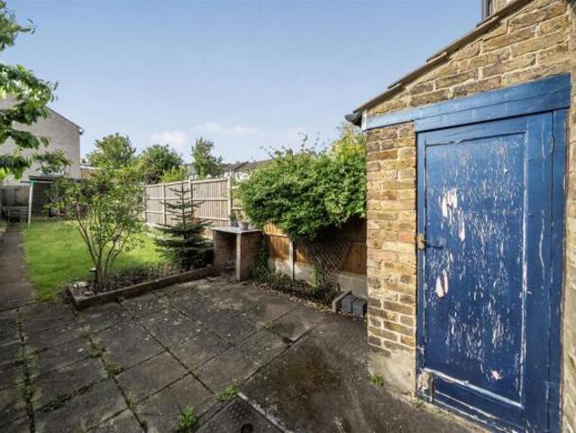 2 bedroom terraced house for sale in Upper Fant Road, Maidstone, ME16