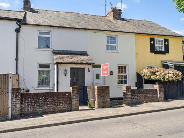 2 bedroom terraced house for sale in Upper Hale Road, Farnham, GU9