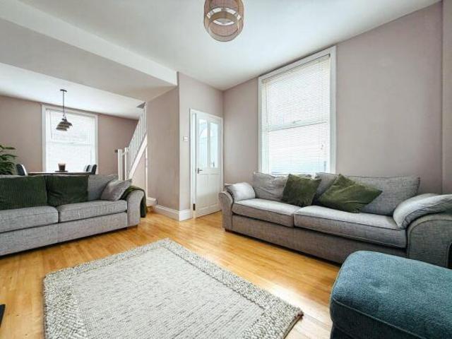 2 bedroom terraced house for sale in Upper Newborough Street, York YO30 7AR, YO30