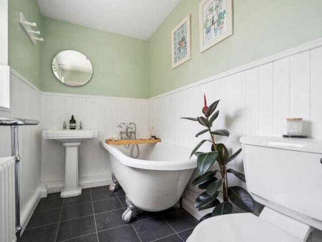 2 bedroom terraced house for sale in Upper Paddock Road, Oxhey Village, WD19