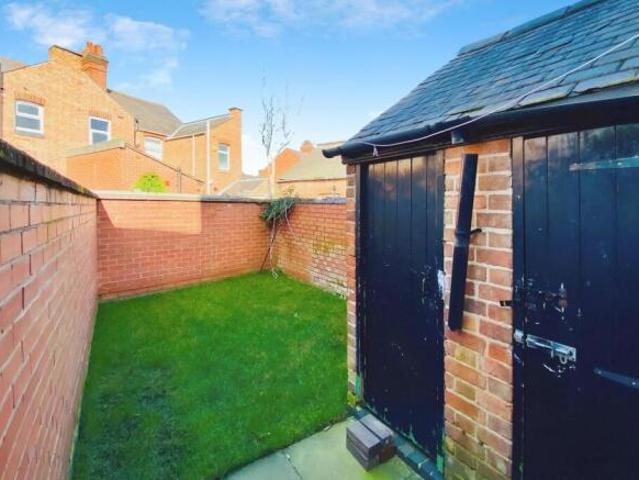 2 bedroom terraced house for sale in Vaughan Street, Leicester, LE3