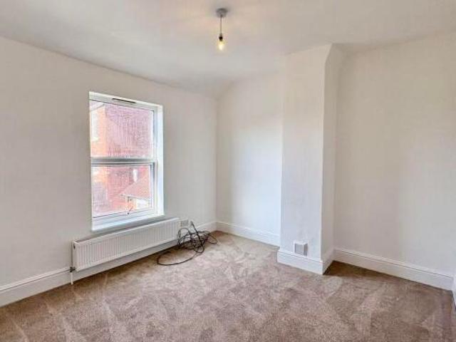 2 bedroom terraced house for sale in Victoria Street, West Parade, Lincoln, LN1