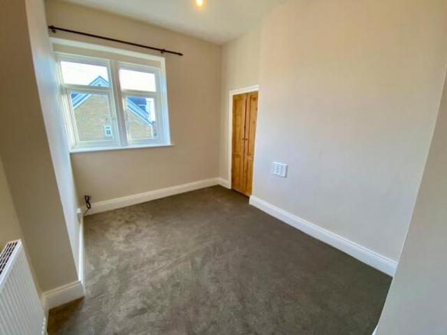 2 bedroom terraced house for sale in Victoria Road, Eccleshill, Bradford, BD2