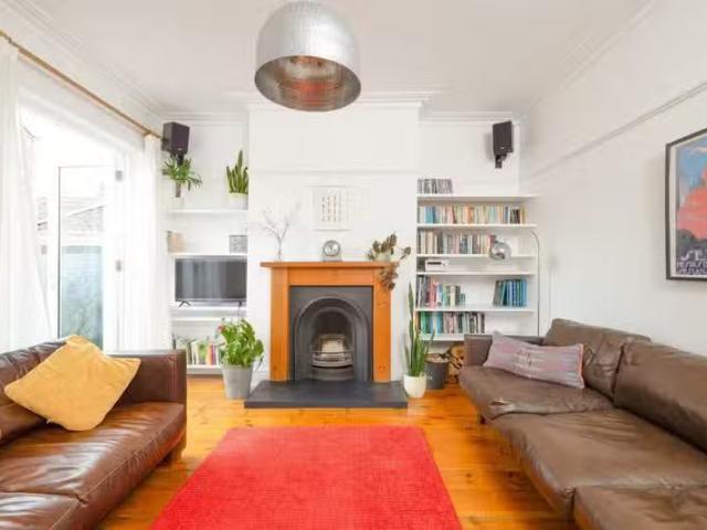 2 bedroom terraced house for sale in York Road, Easton, BS5
