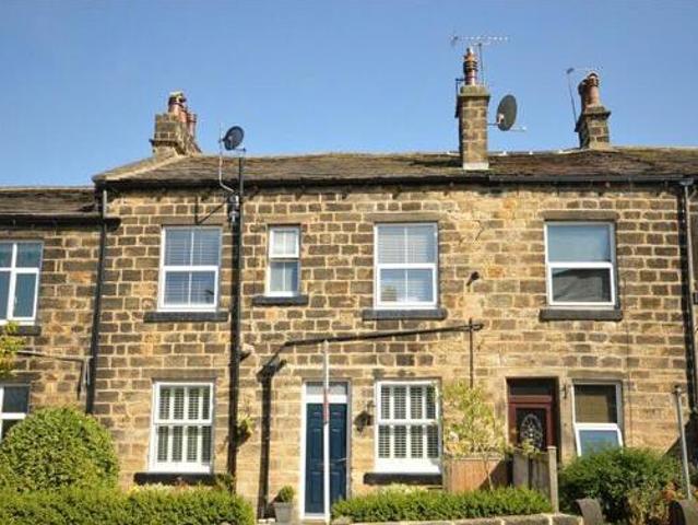 2 Bedroom Terraced House For Sale In Yeadon, Leeds