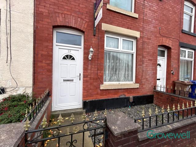 2 bedroom Terraced house to let Seymour Street, Heywood