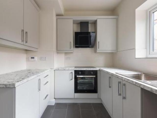 2 bedroom Terraced House To Let