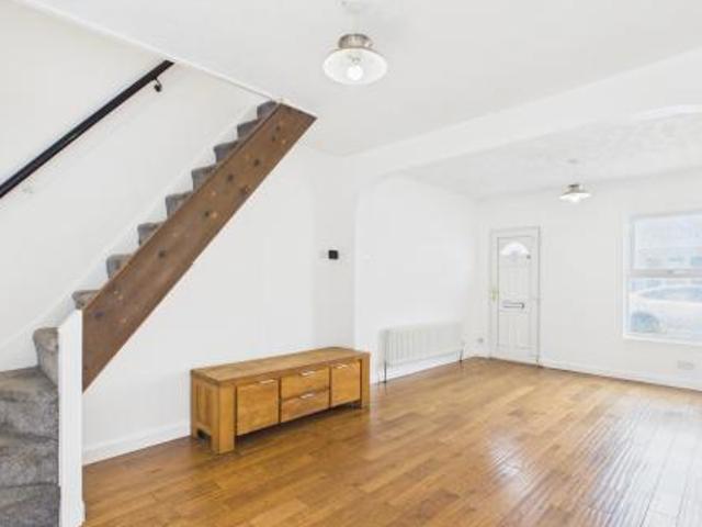 2 bedroom Terraced House To Let