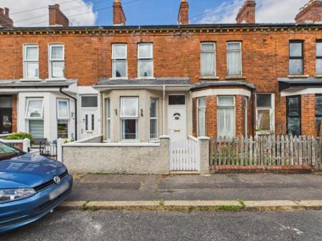 2 bedroom Terraced House To Let