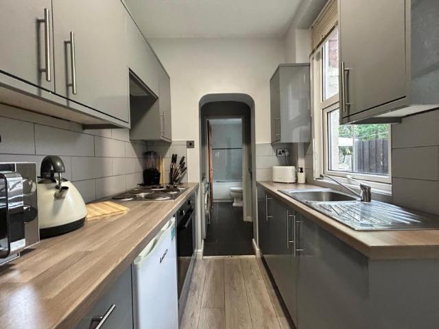 2 bedroom Terraced House To Let