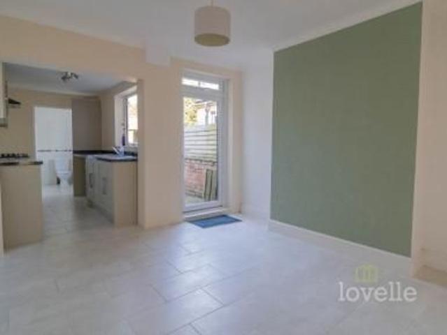 2 bedroom Terraced House To Let