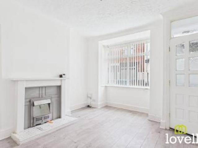 2 bedroom Terraced House To Let