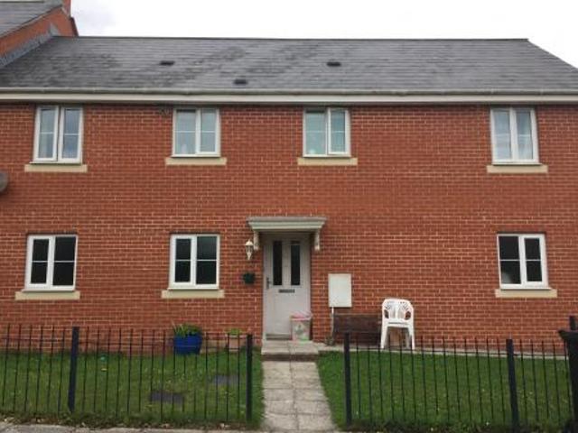 2 bedroom Terraced House To Let