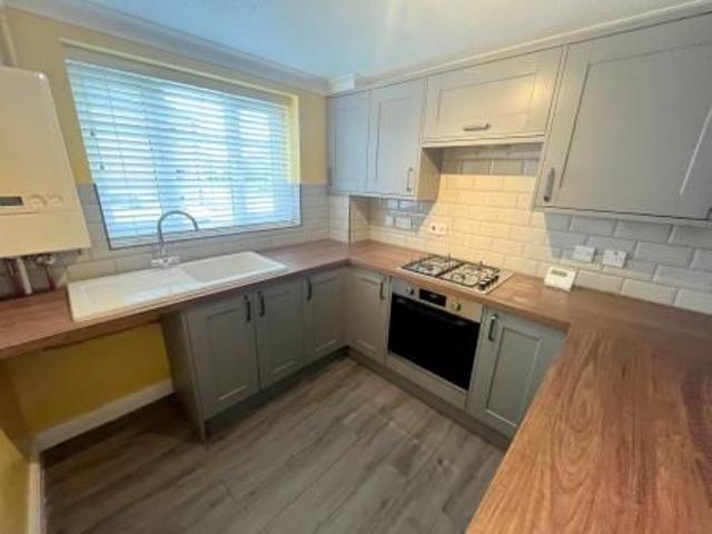 2 bedroom Terraced House To Let