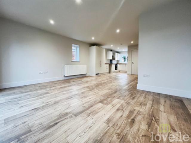 2 bedroom Terraced House To Let