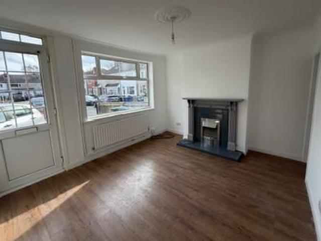 2 bedroom Terraced House To Let