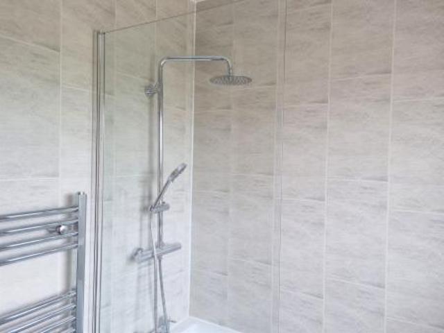 2 bedroom Terraced House To Let