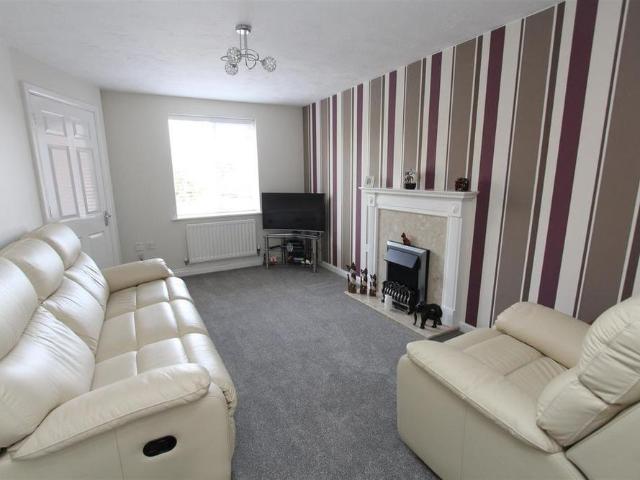 2 bedroom terraced house to rent