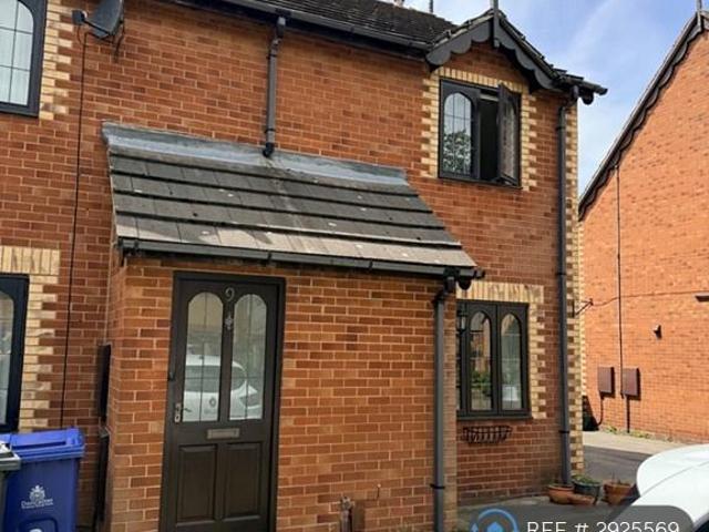 2 bedroom terraced house to rent